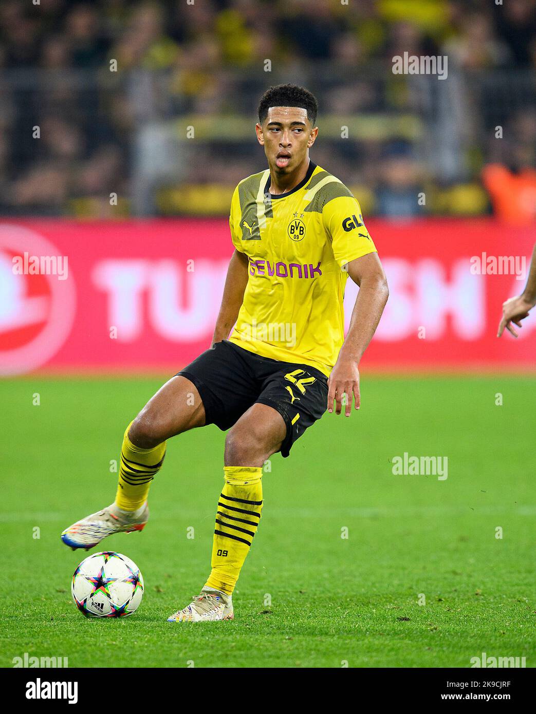 Jude bellingham 2022 october hi-res stock photography and images - Alamy