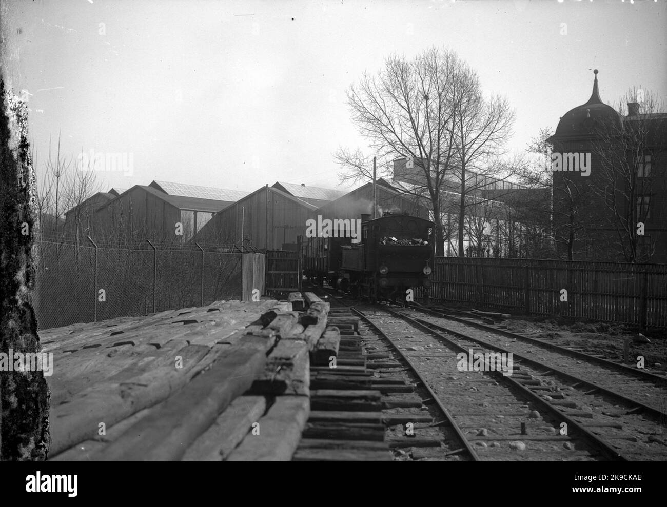 State Railways, SJ KE-LOK with freight wagons on allocation Stock Photo ...