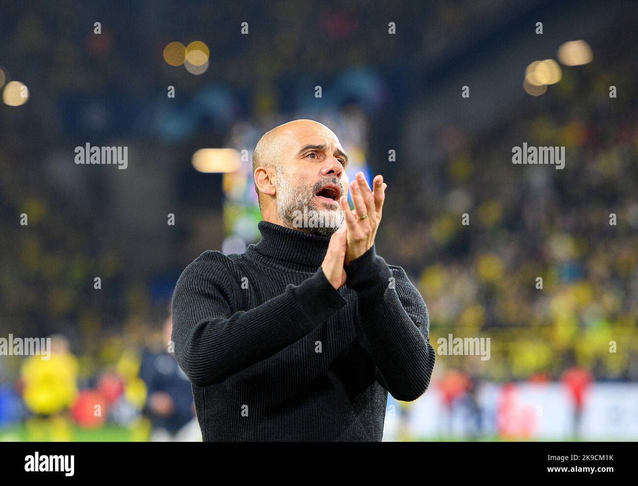 coach Pep (Josep) GUARDIOLA (ManCity) claps, clapping, gesture, gesture ...