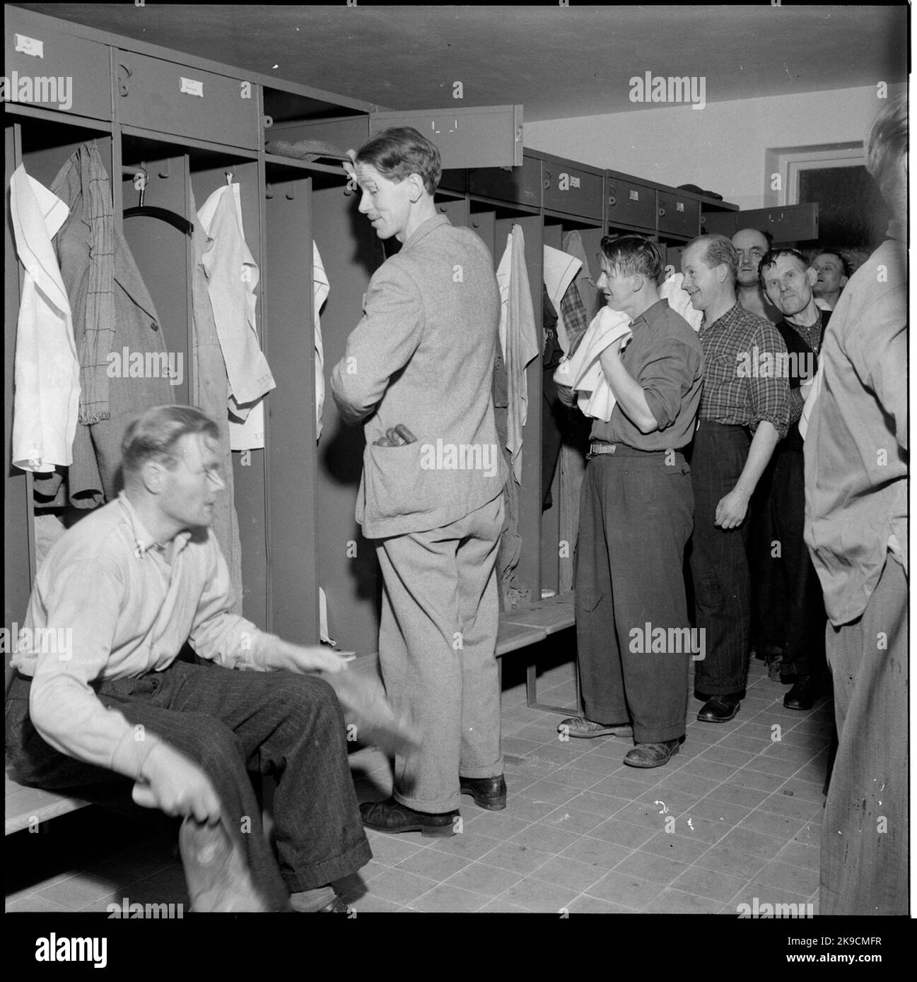 Dressing system hi-res stock photography and images - Alamy