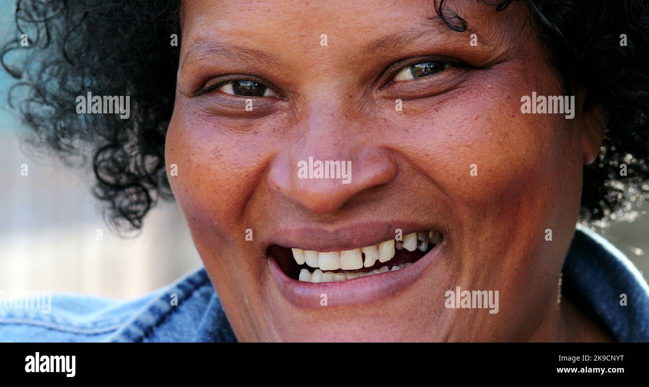 African Brazilian woman portrait face smiling, casual real people Stock ...