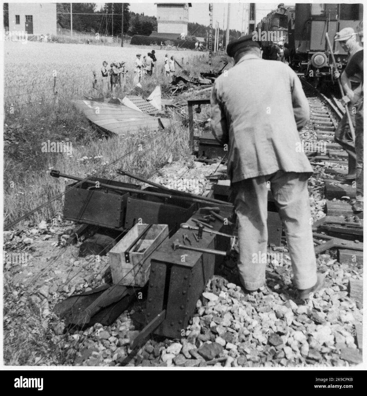 Commuter train accident hi-res stock photography and images - Alamy