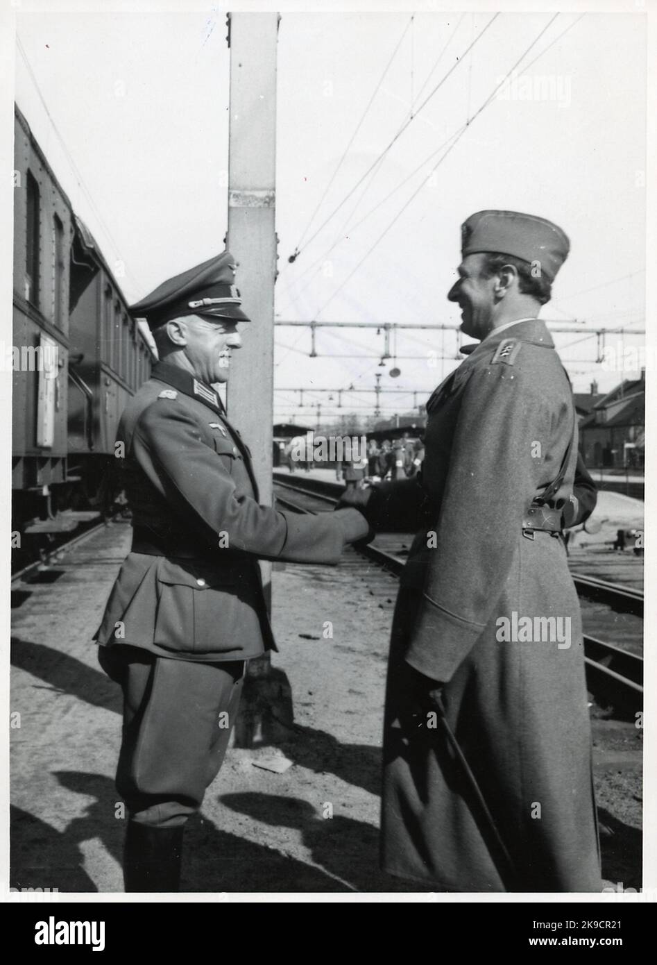 Train passes other trains hi-res stock photography and images - Alamy