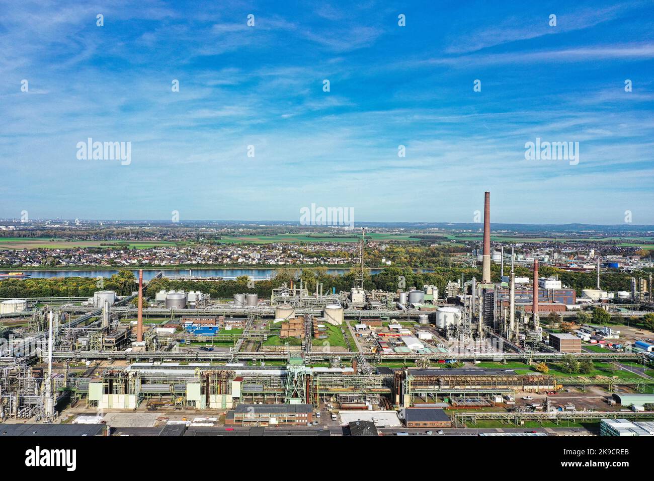 Wesseling oil refinery hi-res stock photography and images - Alamy