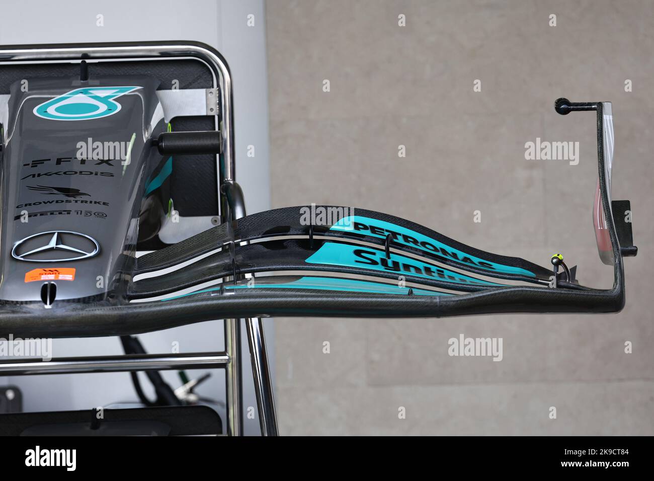 Mercedes f1 2022 front wing hi-res stock photography and images - Alamy