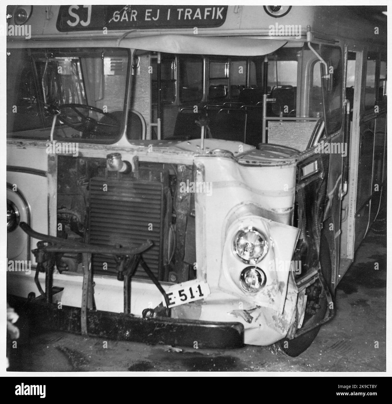Collision -damaged bus, State Railways, SJ Bus 2128 Volvo B 616 from ...