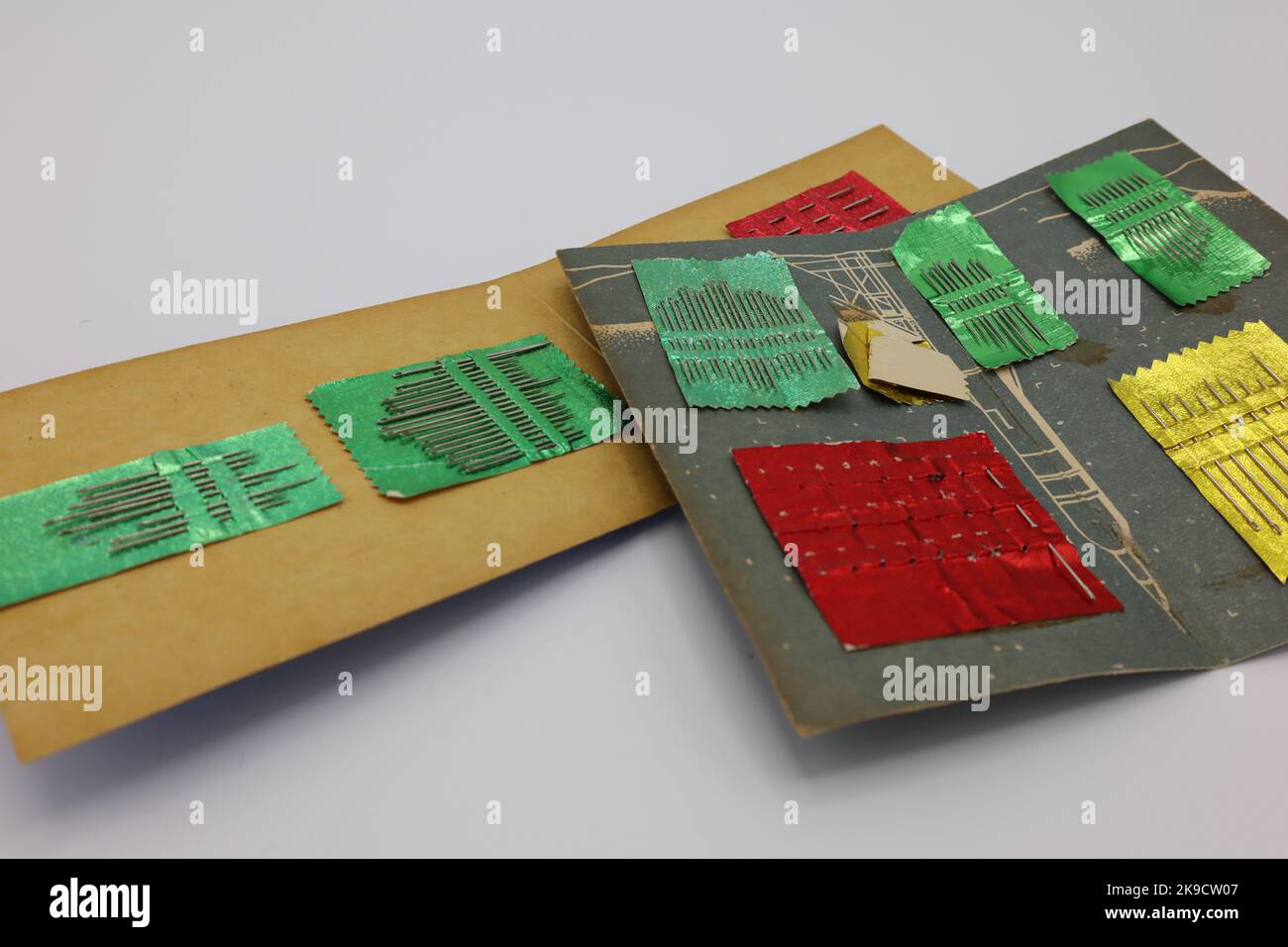 Tailor workshop needles threads hi-res stock photography and images - Alamy