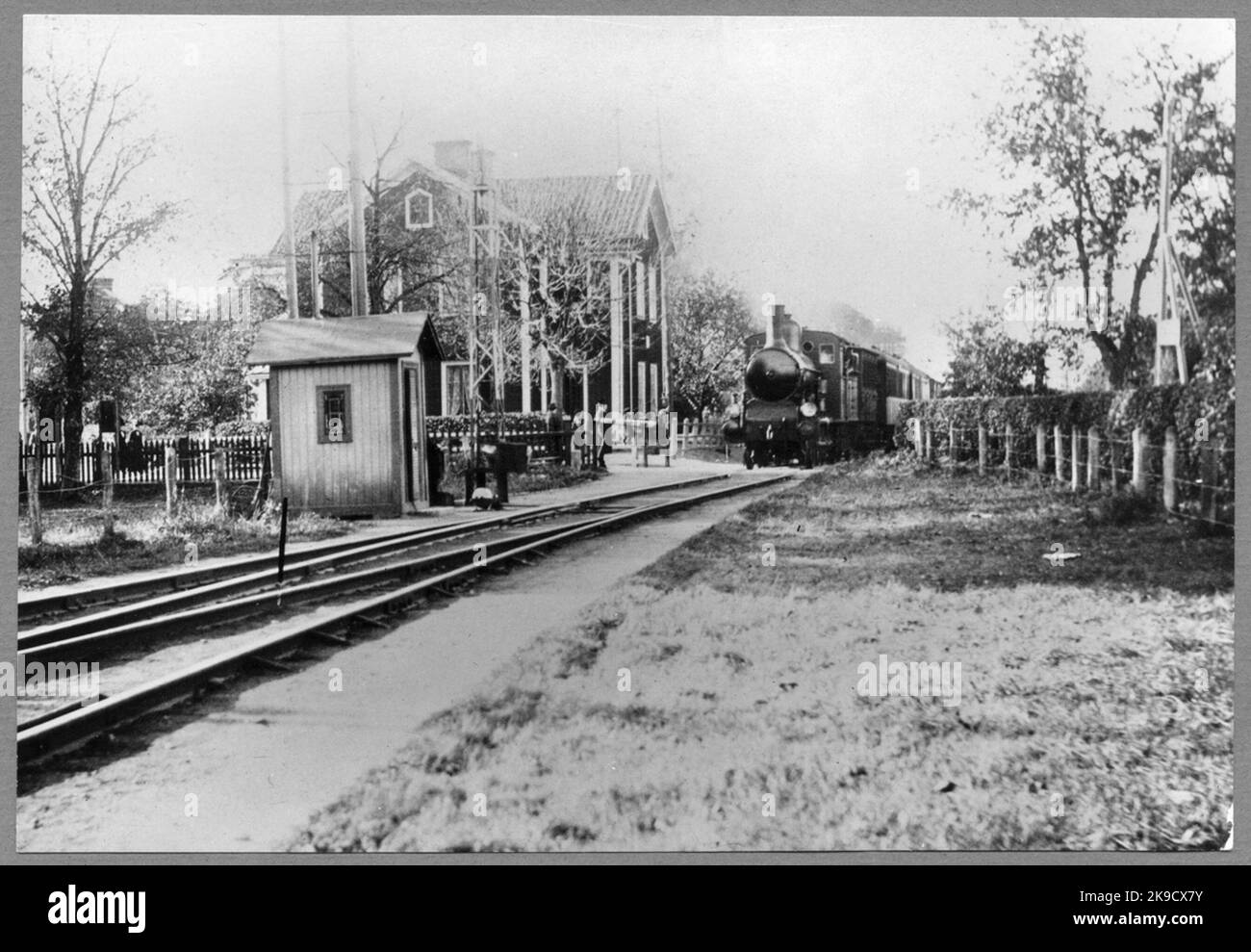 Grindstuga at Arboga Railway Station around 1905. Train from Frövi. The ...