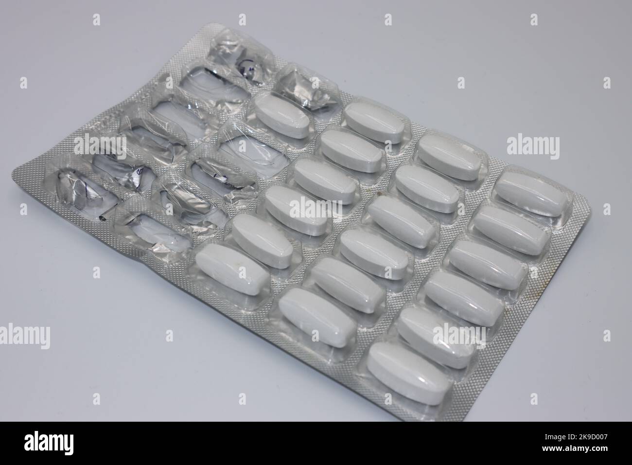 Pharmaceutical blister pack hi-res stock photography and images - Alamy