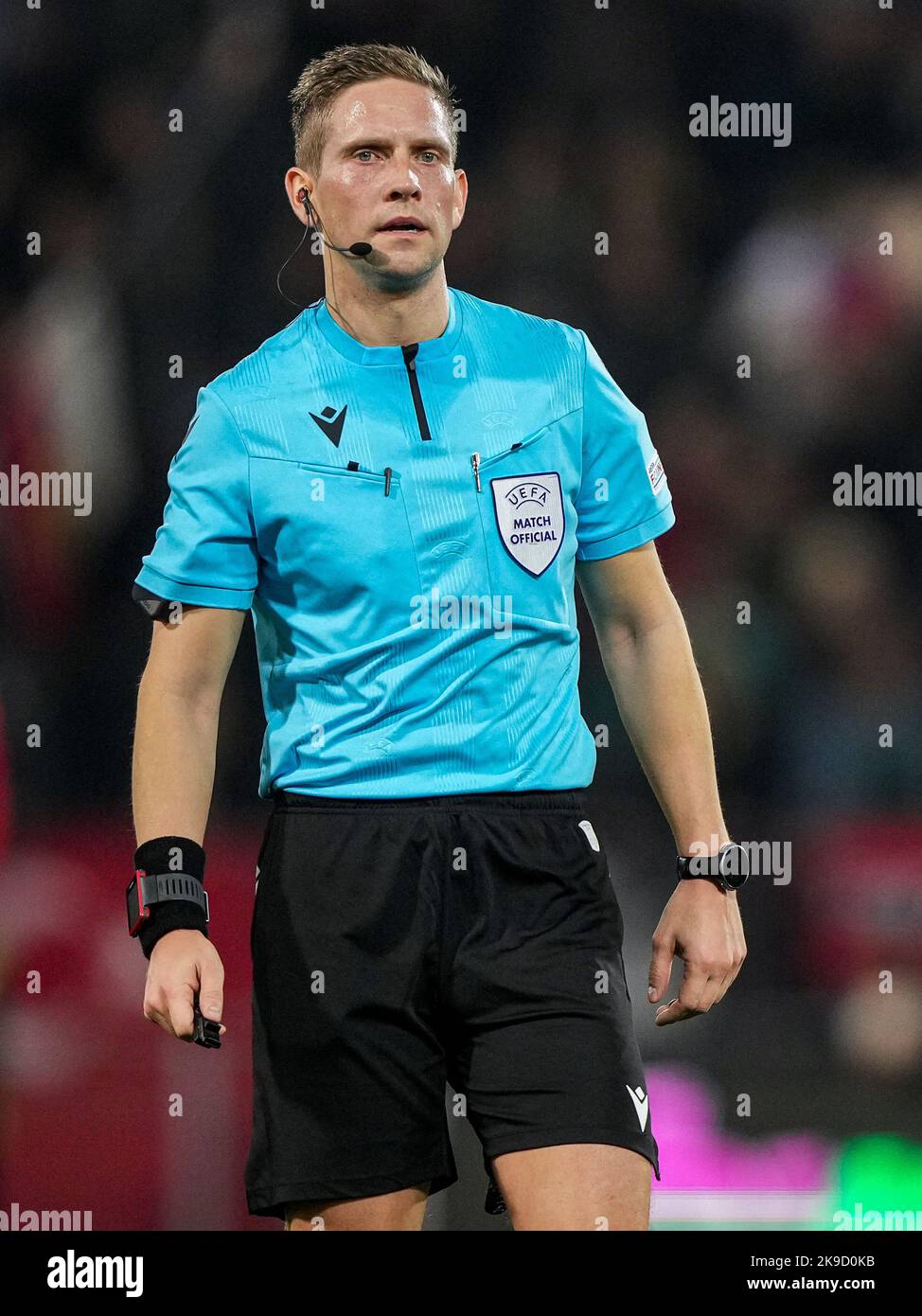 Referee espen eskas hi-res stock photography and images - Alamy