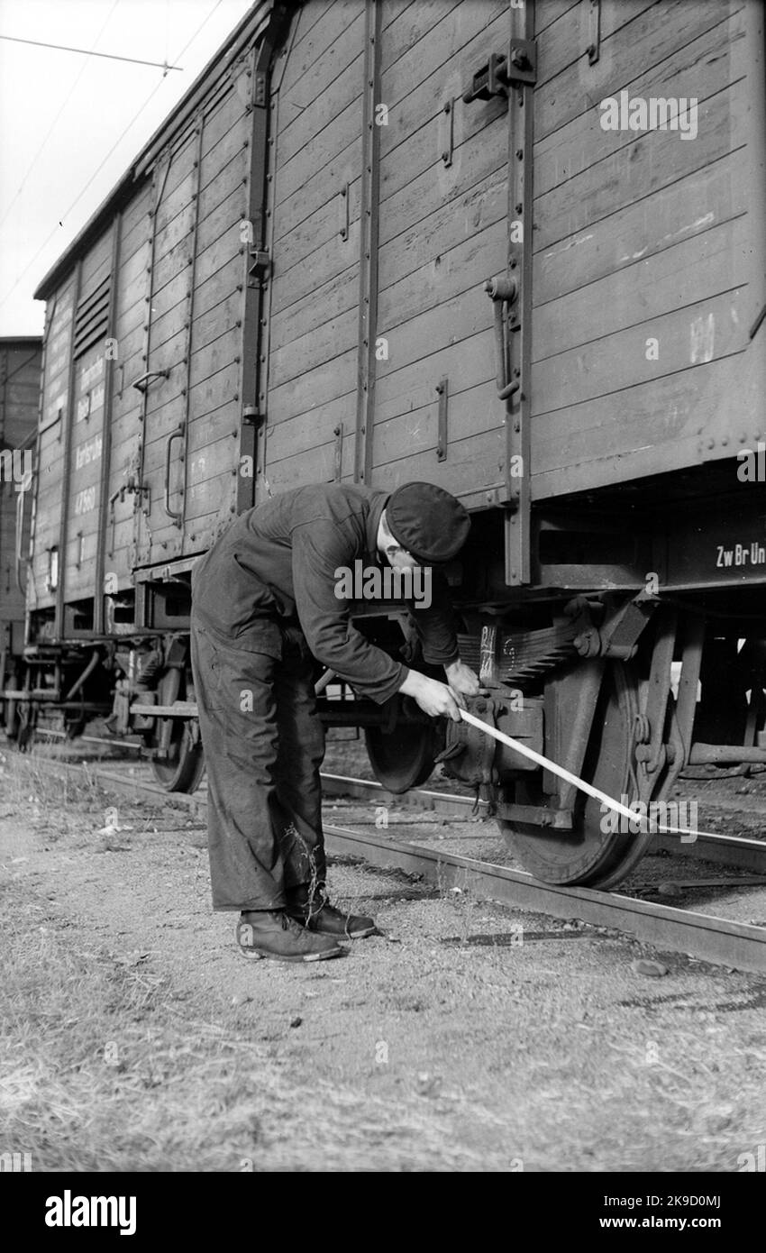 Examination of brake blocks Stock Photo - Alamy