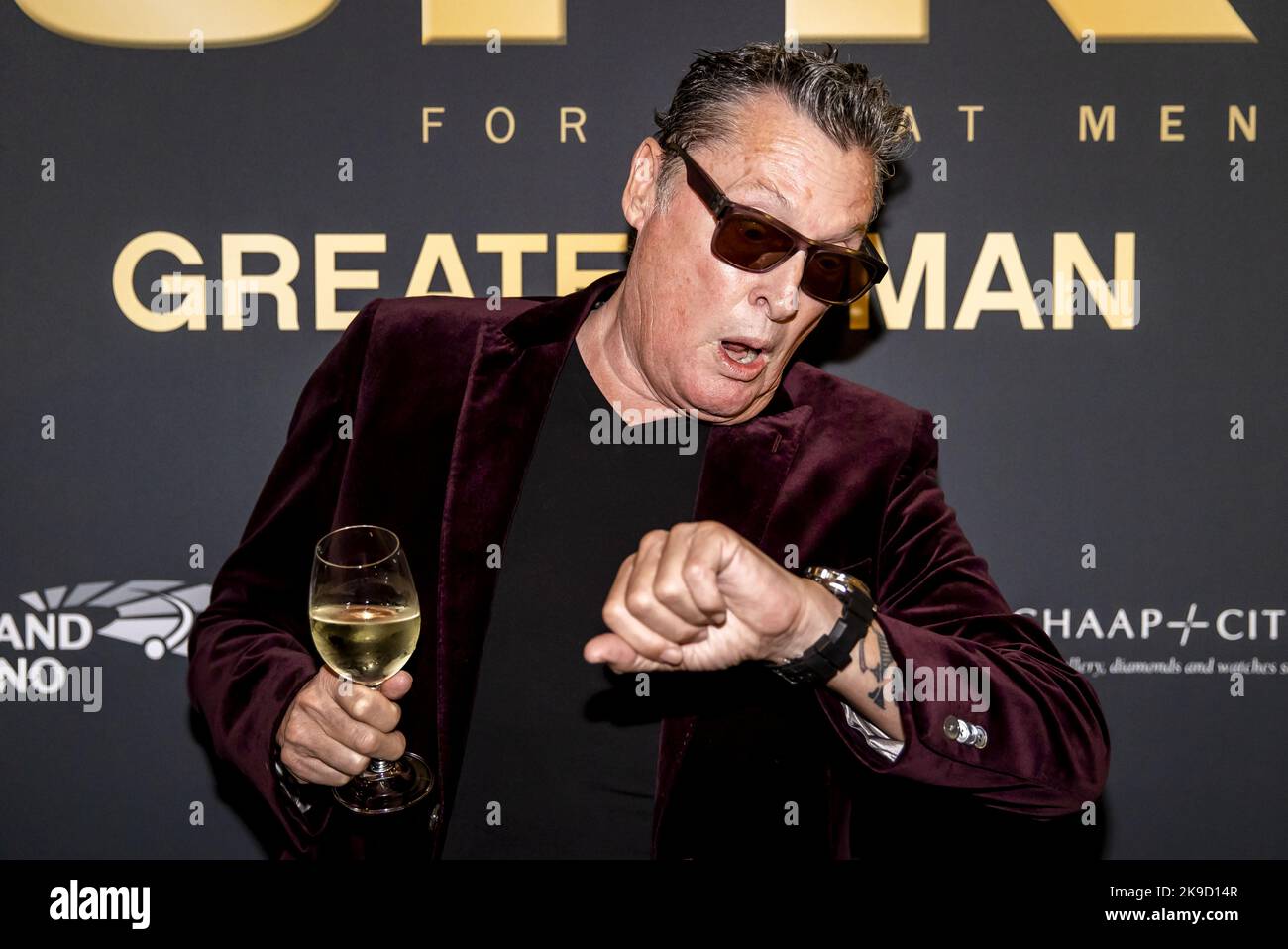 2022-10-27 21:39:26 AMSTERDAM - Singer Barry Hay has been named JFK's ...