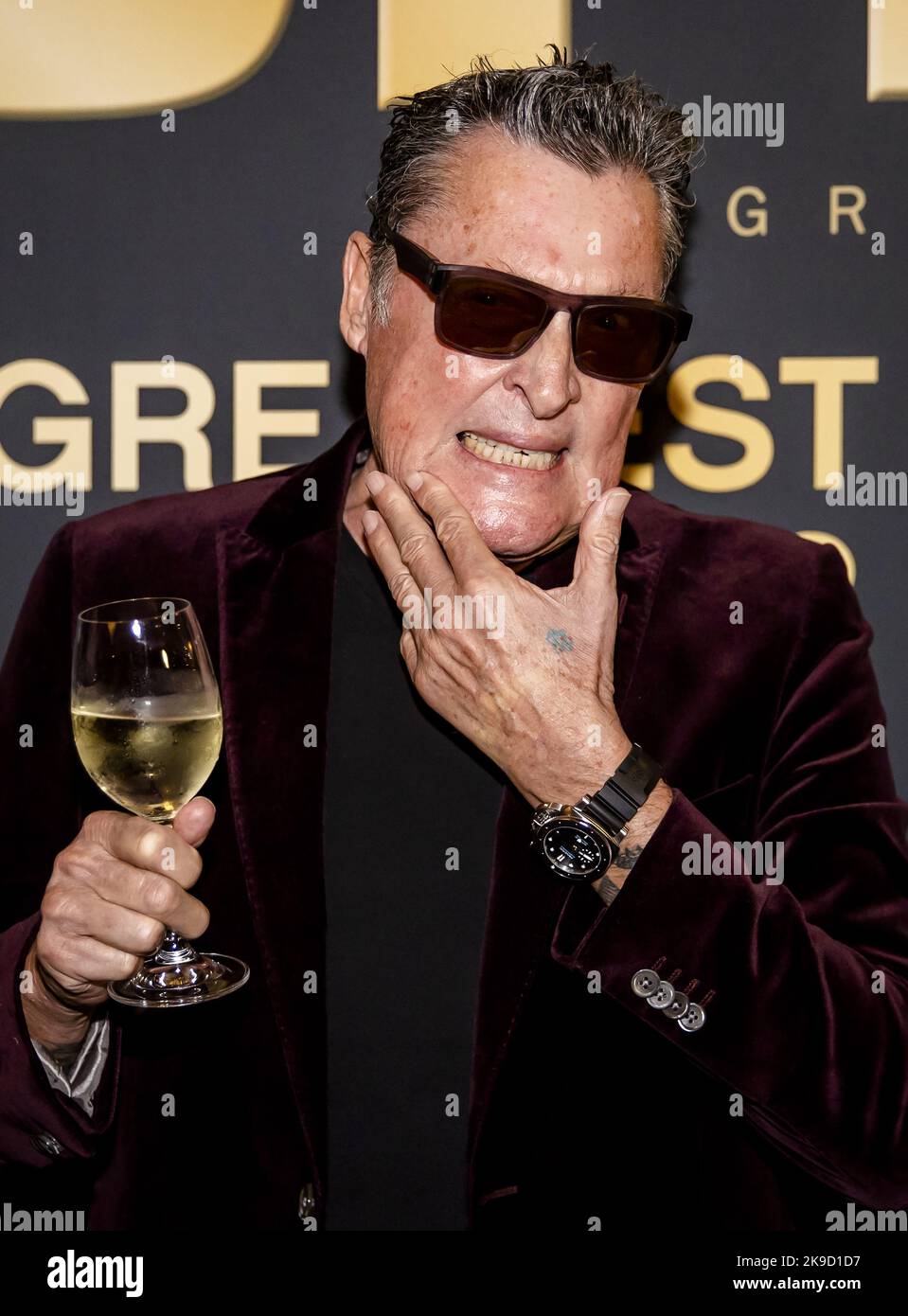 2022-10-27 21:39:23 AMSTERDAM - Singer Barry Hay has been named JFK's ...