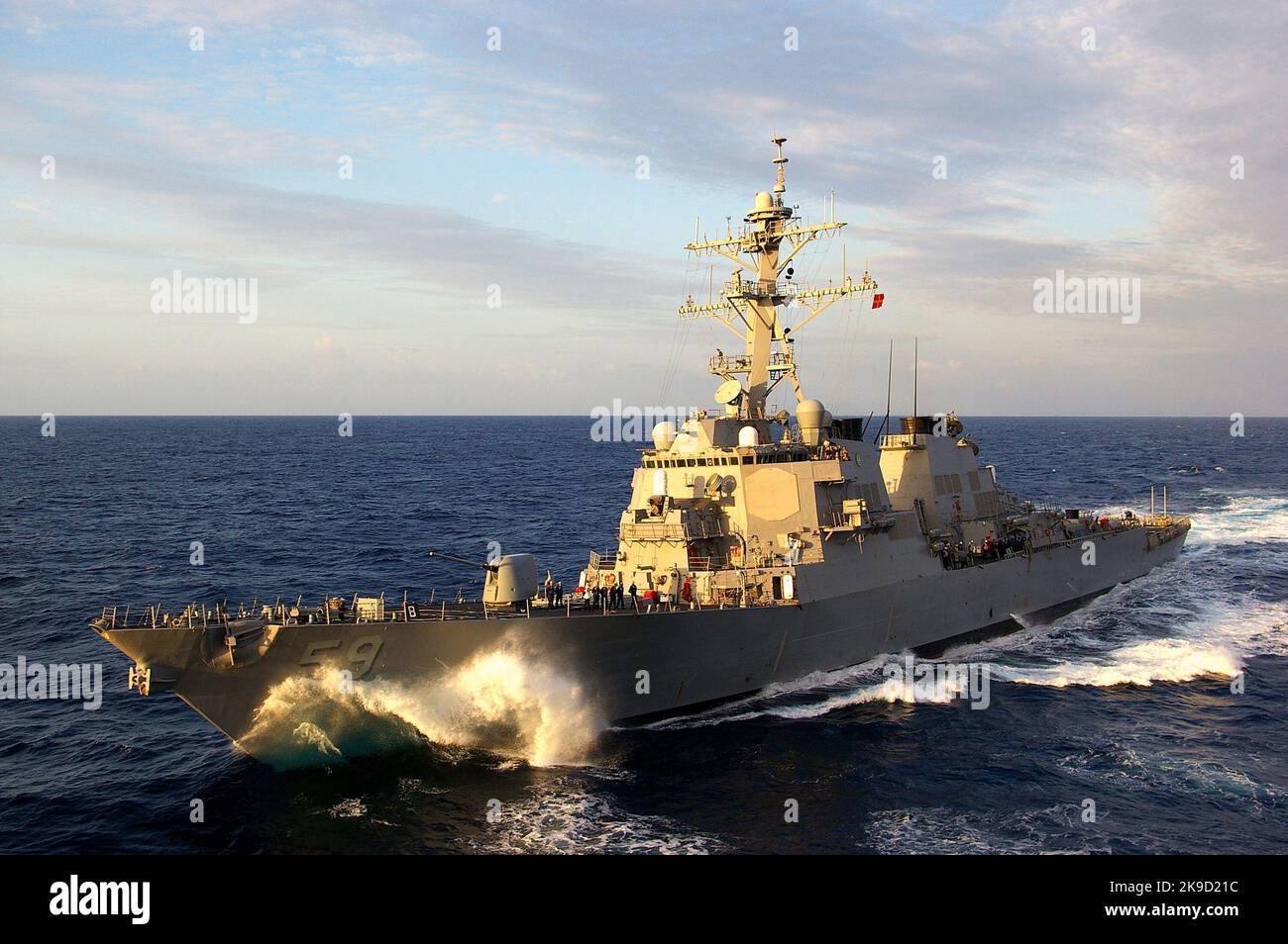 Guided missile destroyer USS Russell (DDG 59) U.S. Navy Stock Photo - Alamy