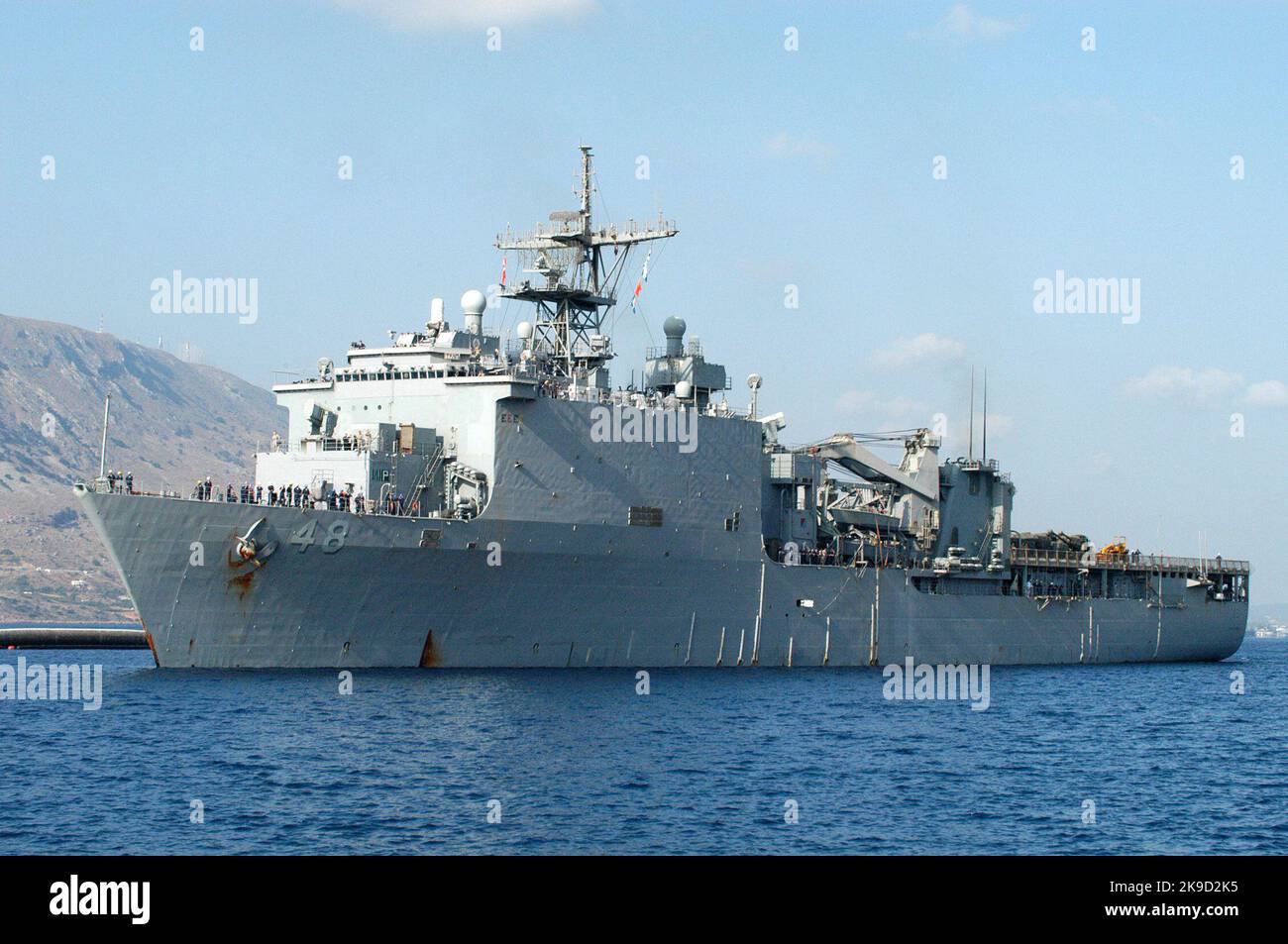 The dock landing ship USS Ashland (LSD 48) U.S. Navy Stock Photo - Alamy