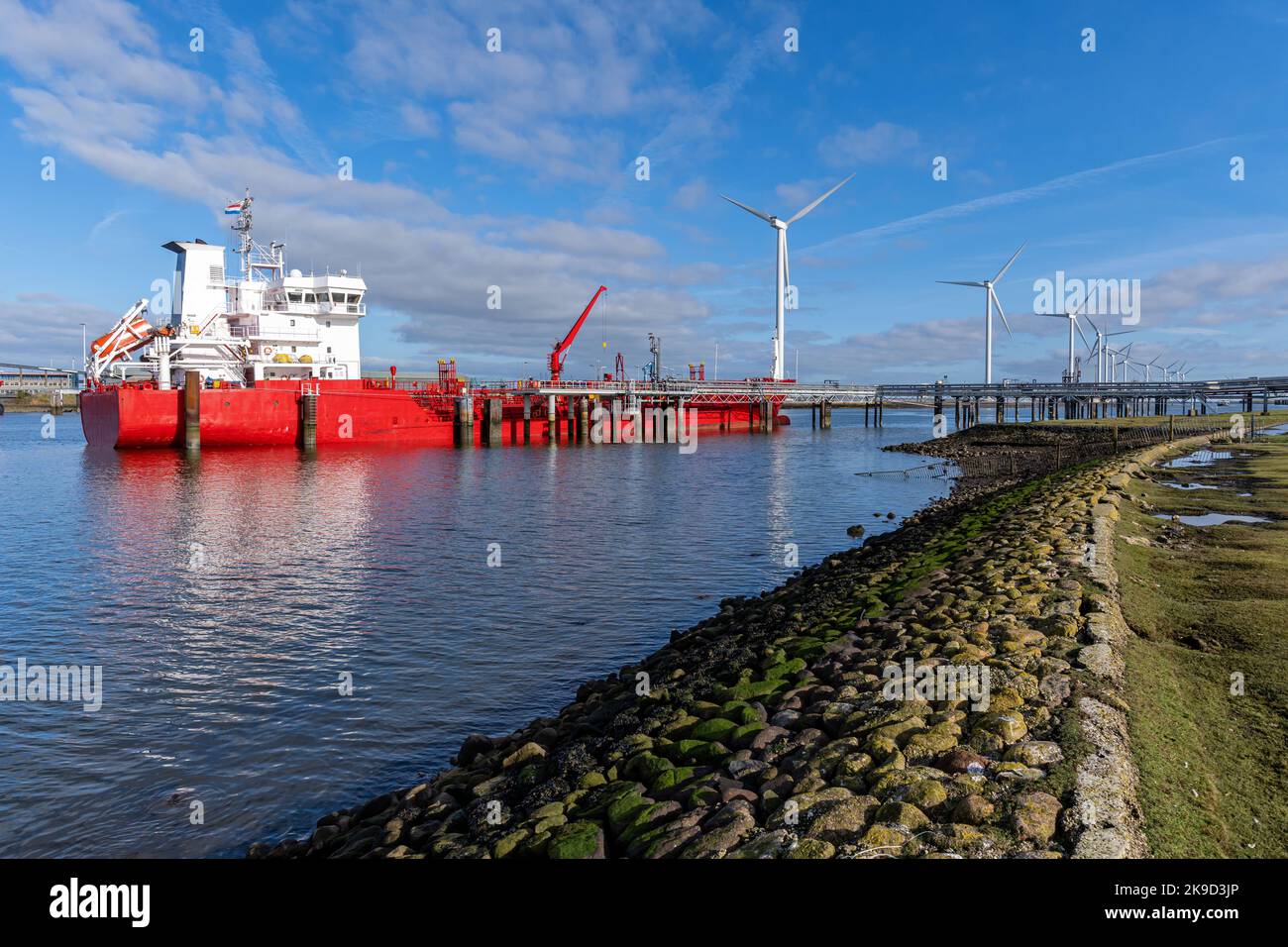tanker at oil terminal in harbour Stock Photo - Alamy