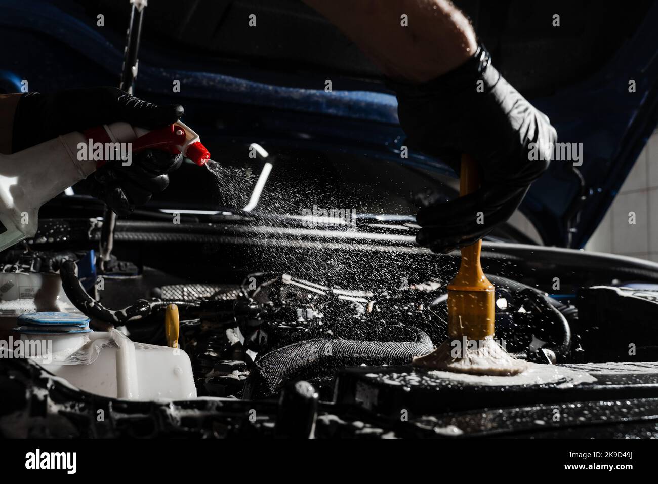 Water nozzle spraying car wash hi-res stock photography and images - Alamy