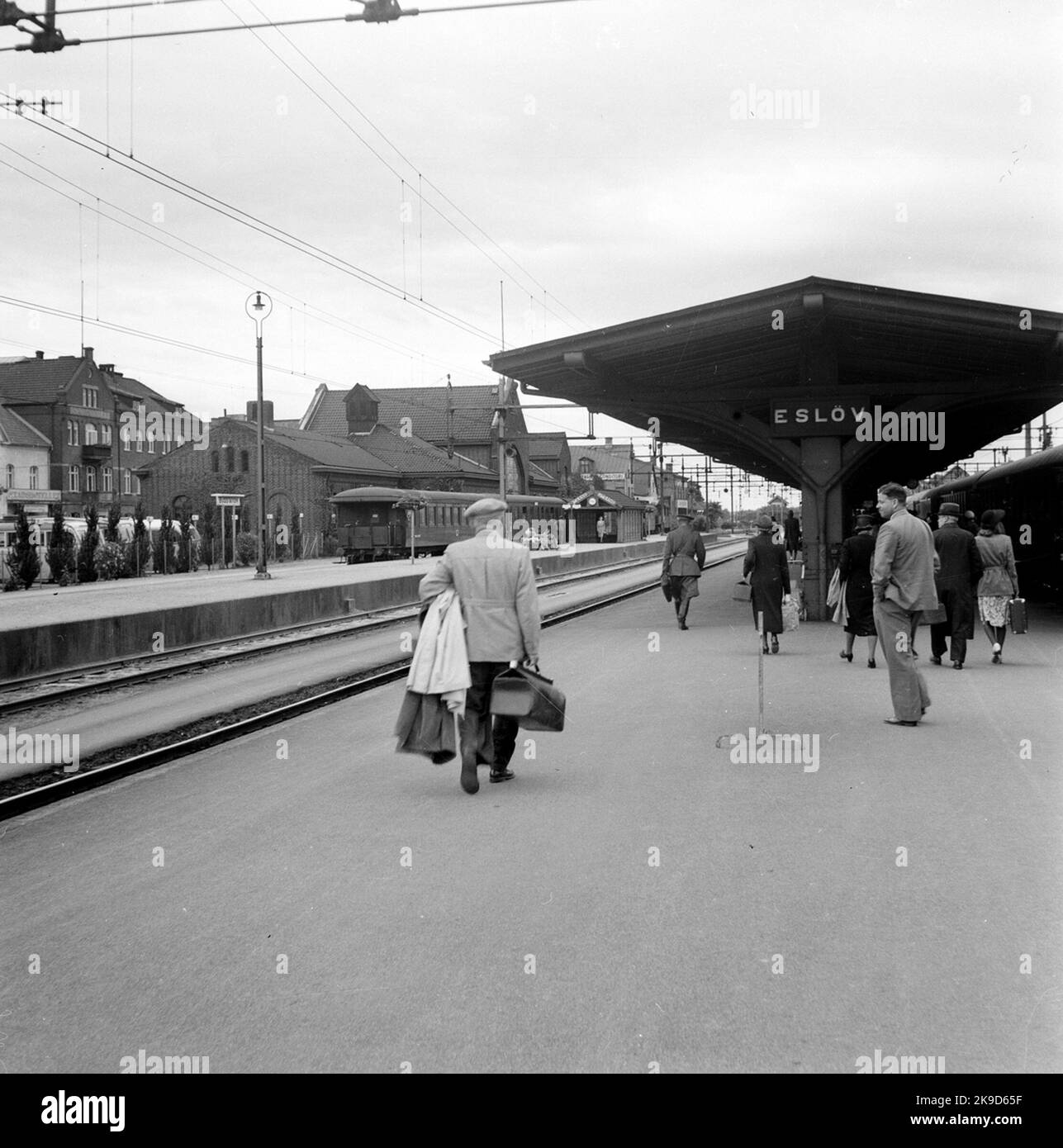 The platform at Eslöv railway station. Electrical operation was ...