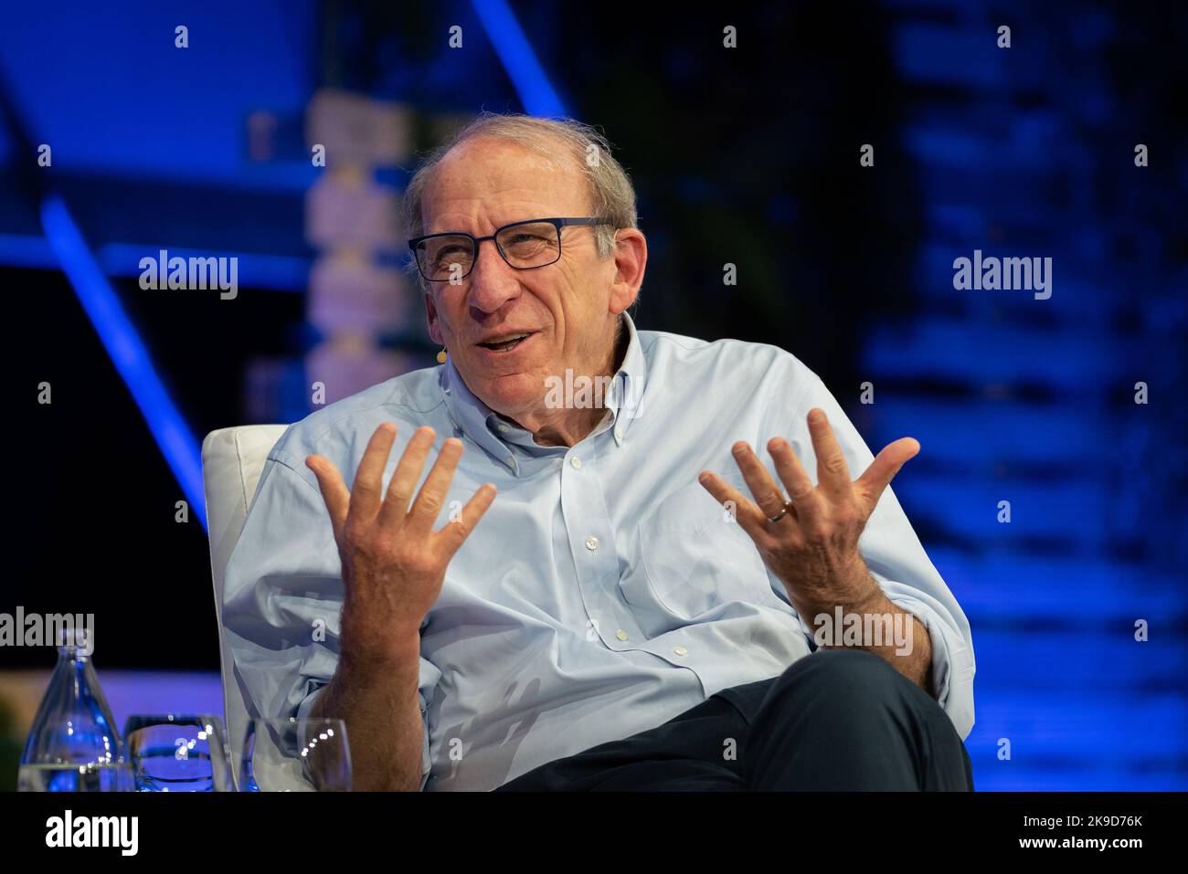 Combining technology hi-res stock photography and images - Alamy