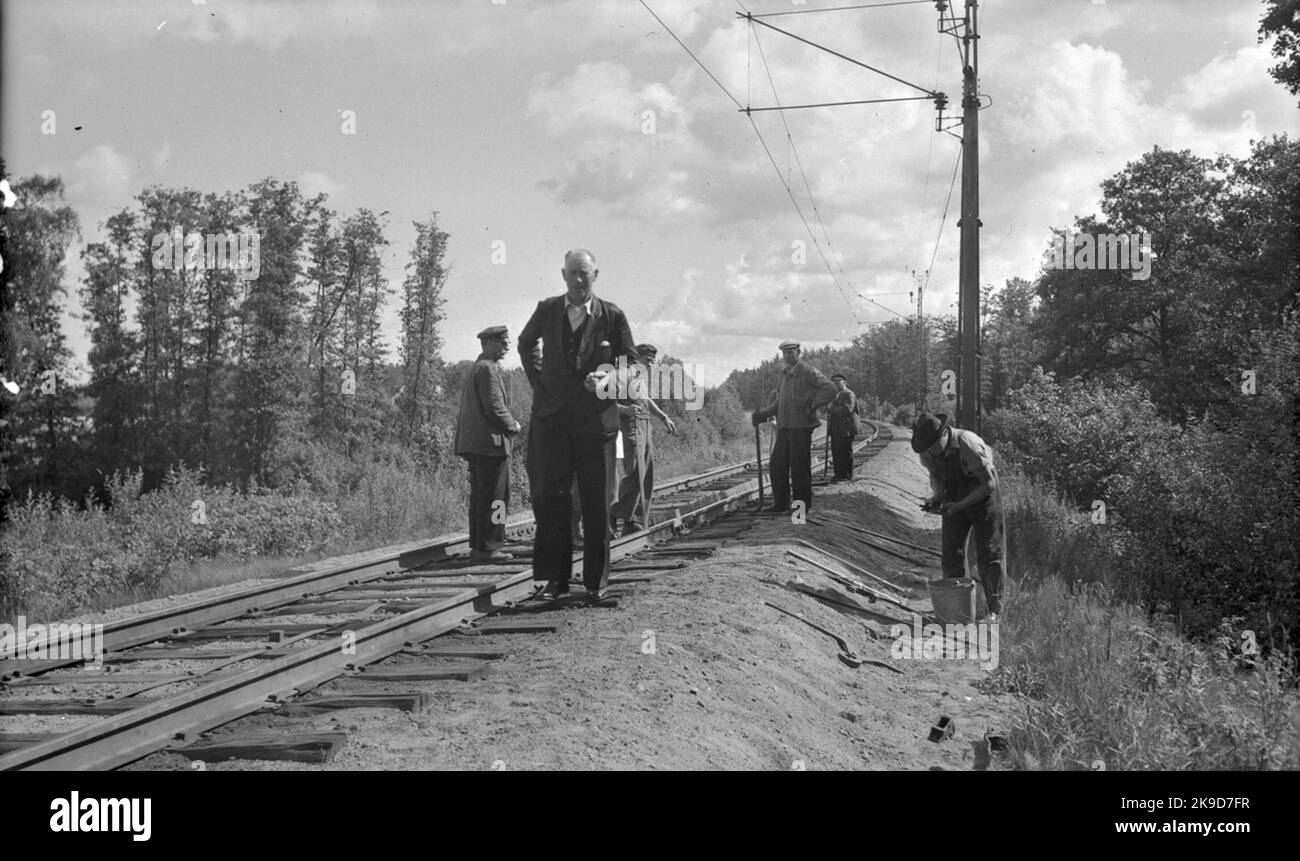 Repair railways hi-res stock photography and images - Alamy