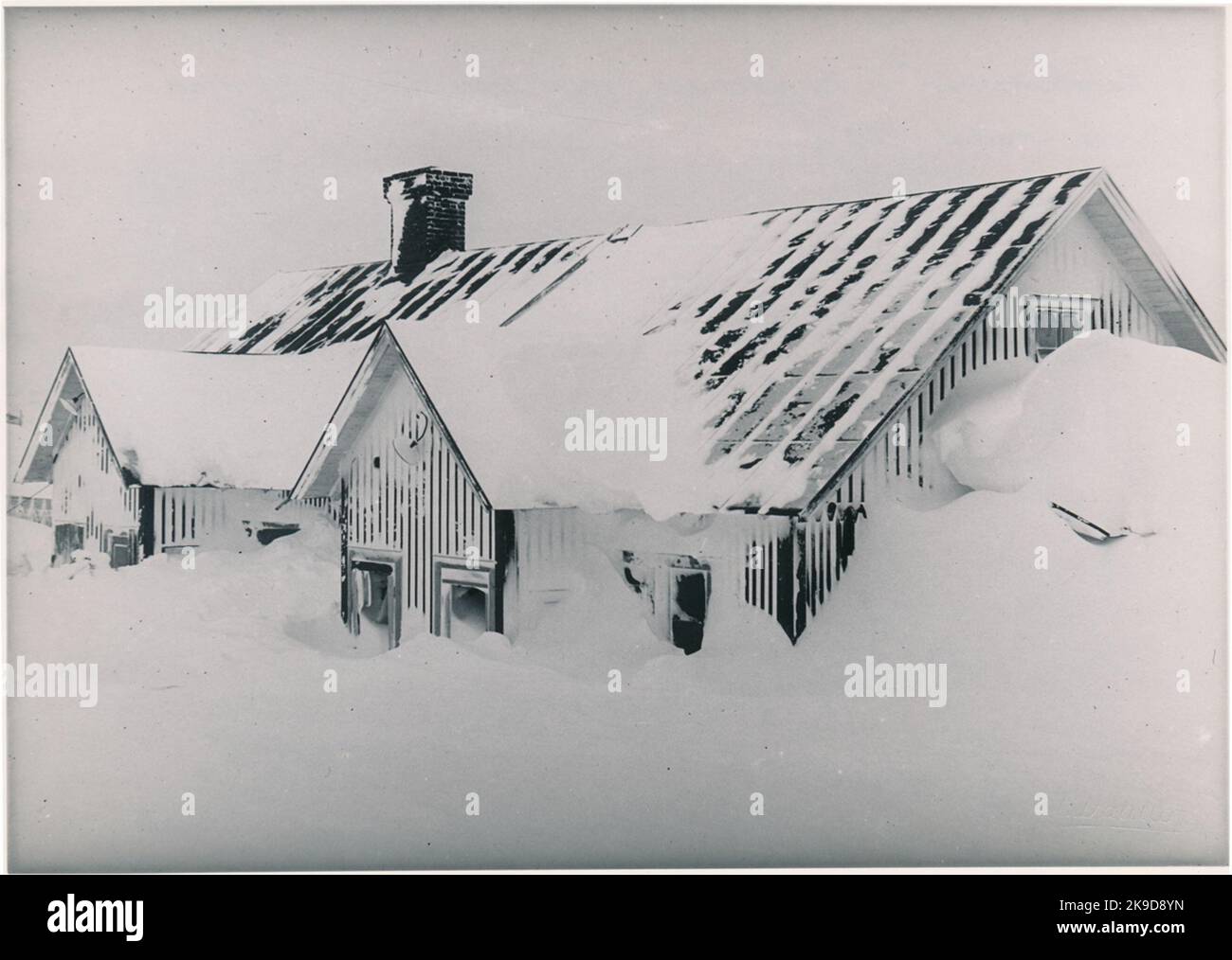 The mountain barracks "in the national border seen from the mountain ...