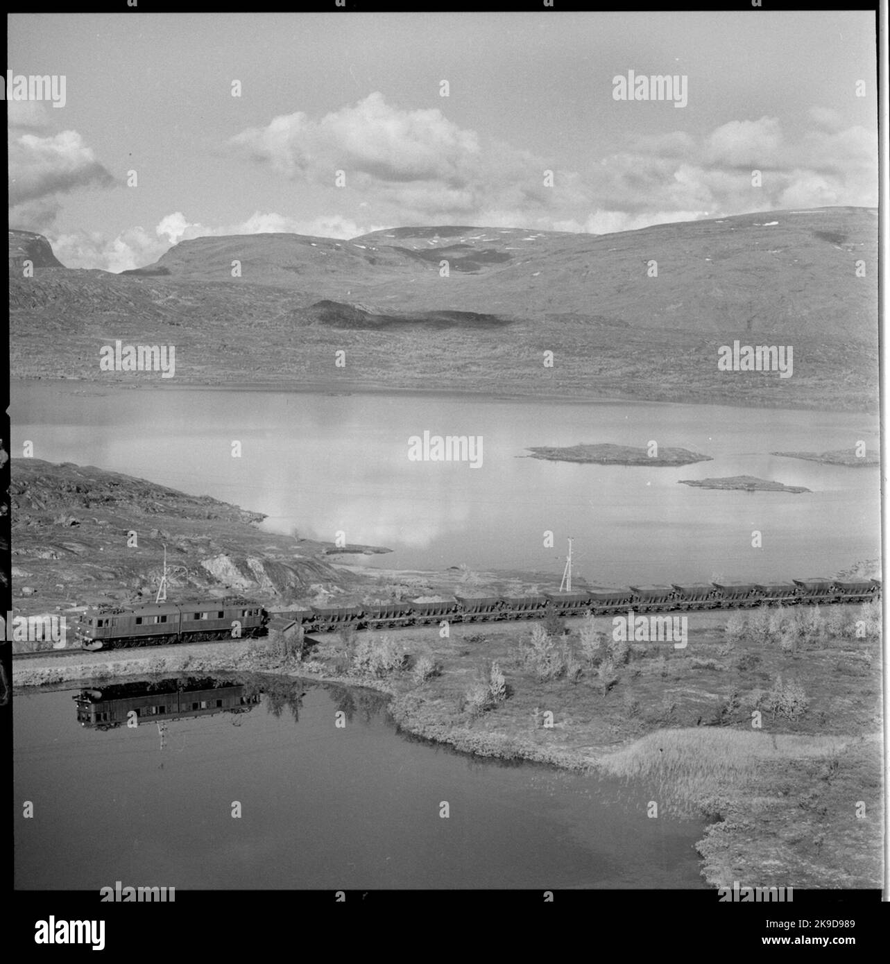 Train railway line Black and White Stock Photos & Images - Alamy