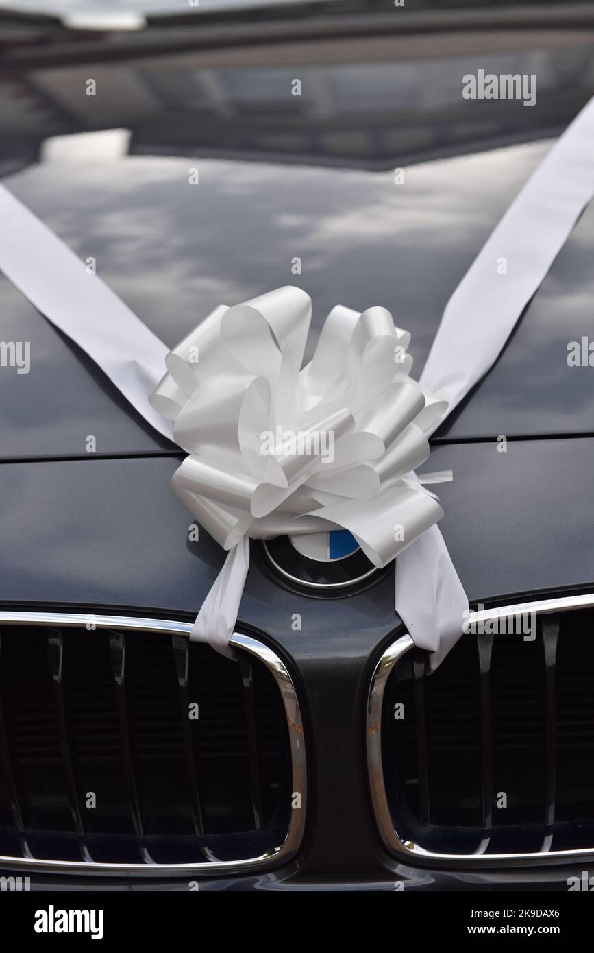 BMW with Wedding Ribbon Stock Photo - Alamy