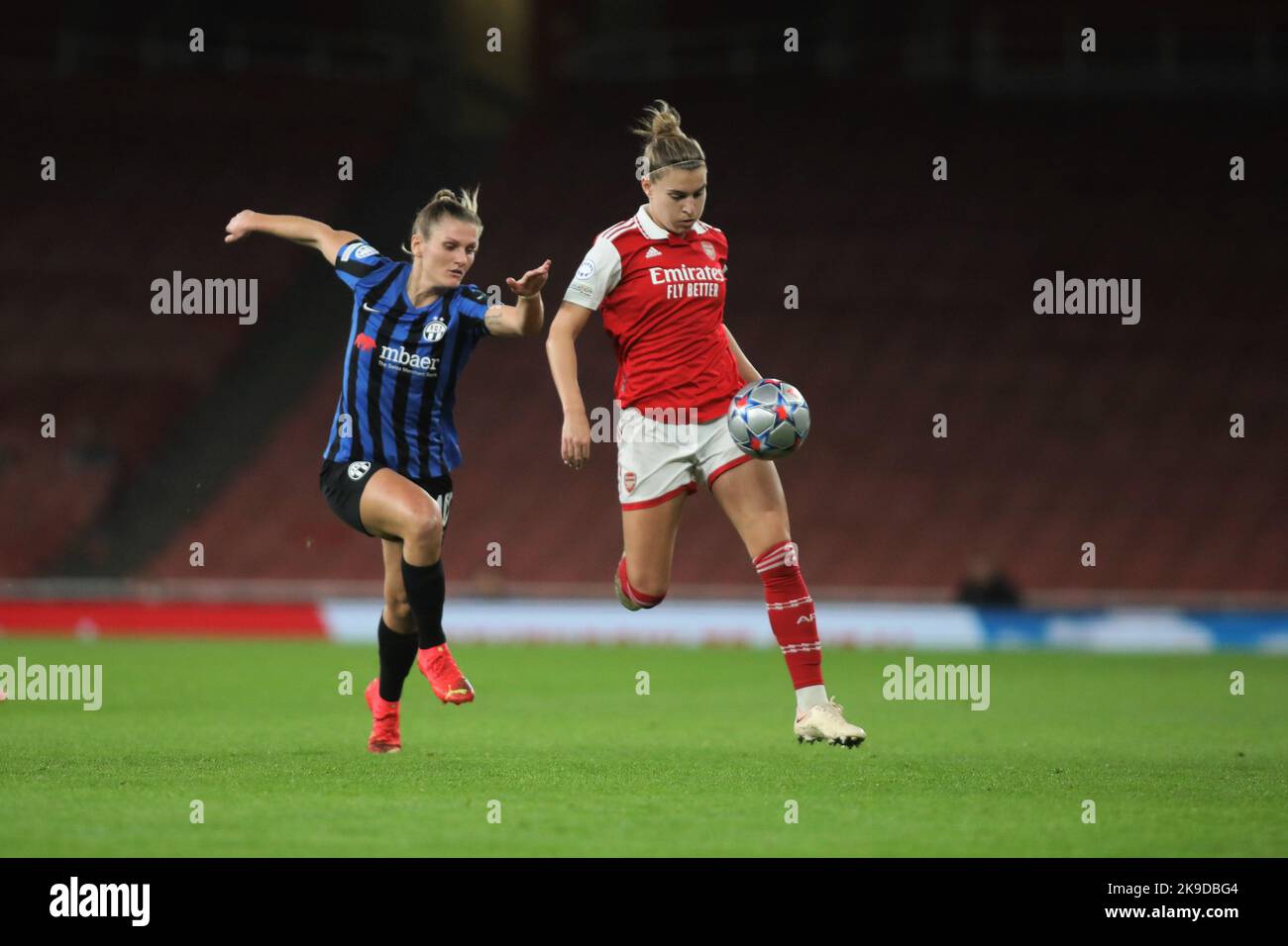 London, UK. 27th Oct, 2022. Steph Catley of Arsenal Women on the ball ...