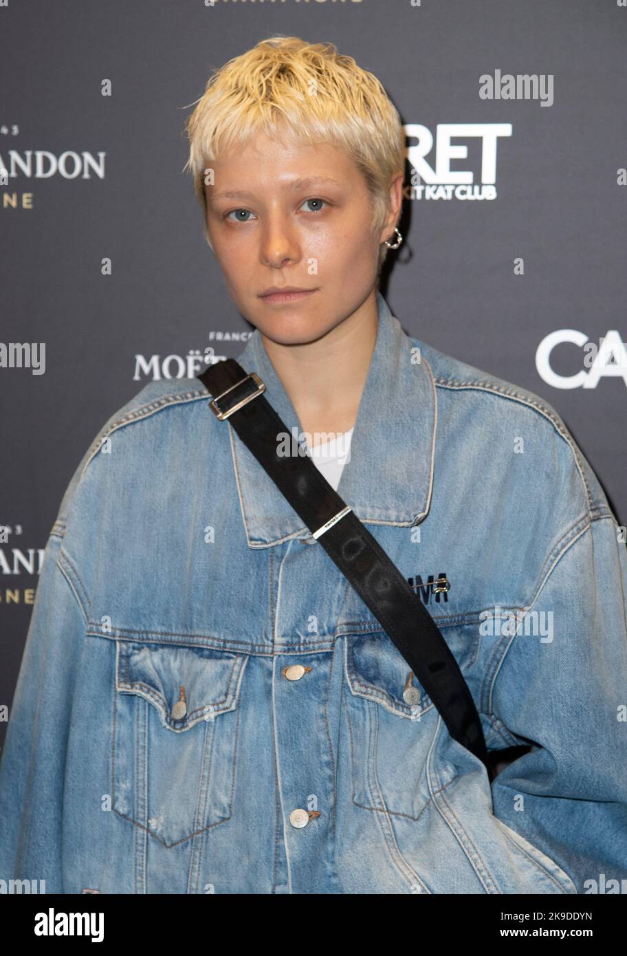 The arts theatre club london hi-res stock photography and images - Alamy