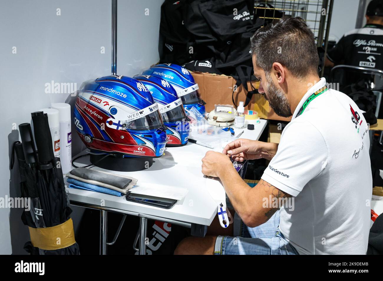 Mexico City, Mexico. 27th Oct, 2022. Stilo Helmet preparation of BOTTAS ...