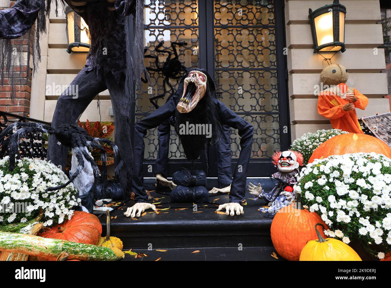 NEW YORK, NEW YORK - October 25, 2022: Carved pumpkins and terrifying ...