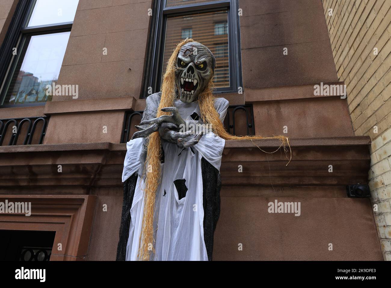 NEW YORK, NEW YORK - October 25, 2022: A terrifying creature outside a ...