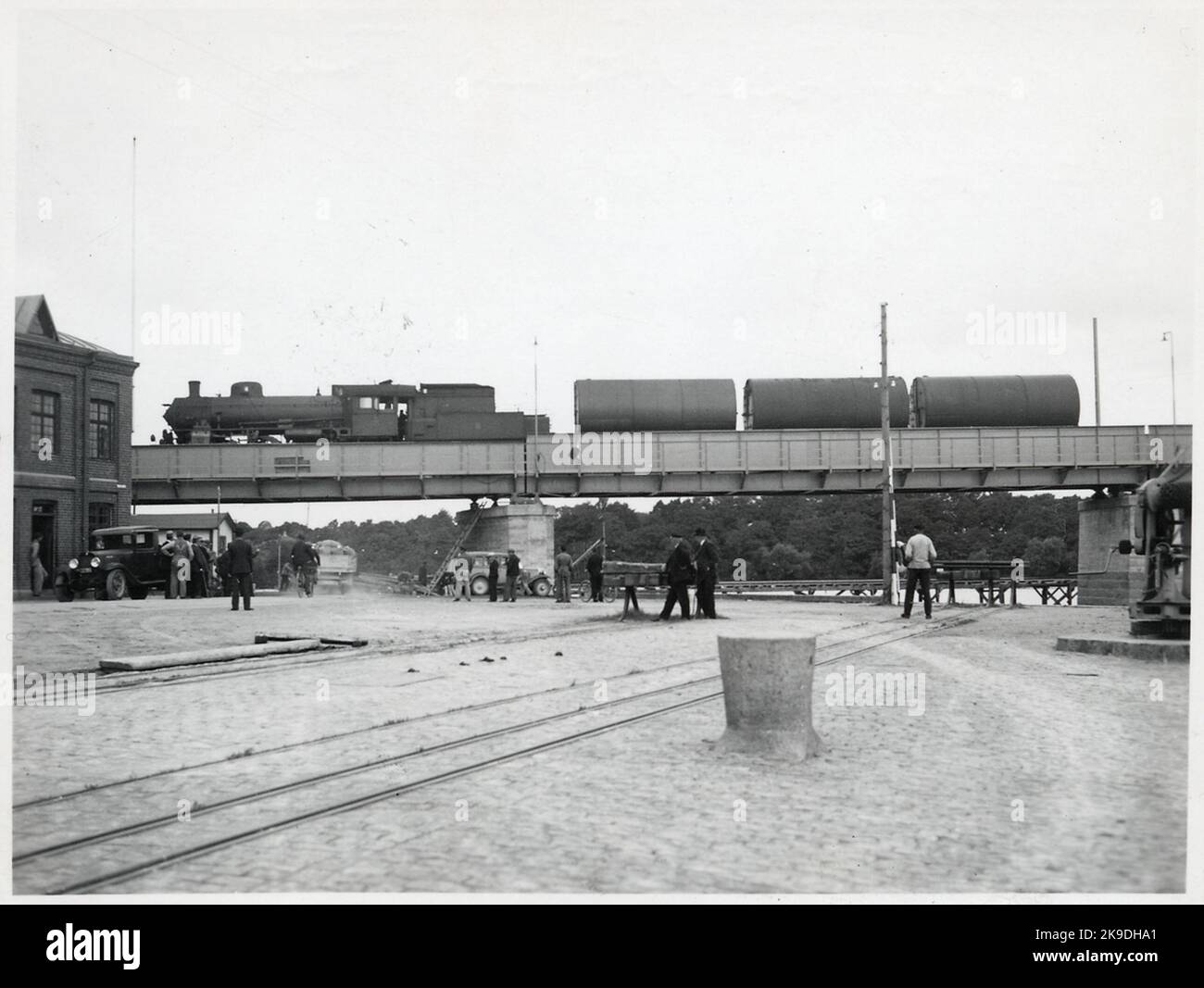Test load of the new railway bridge over Ätran at Falkenberg Stock ...