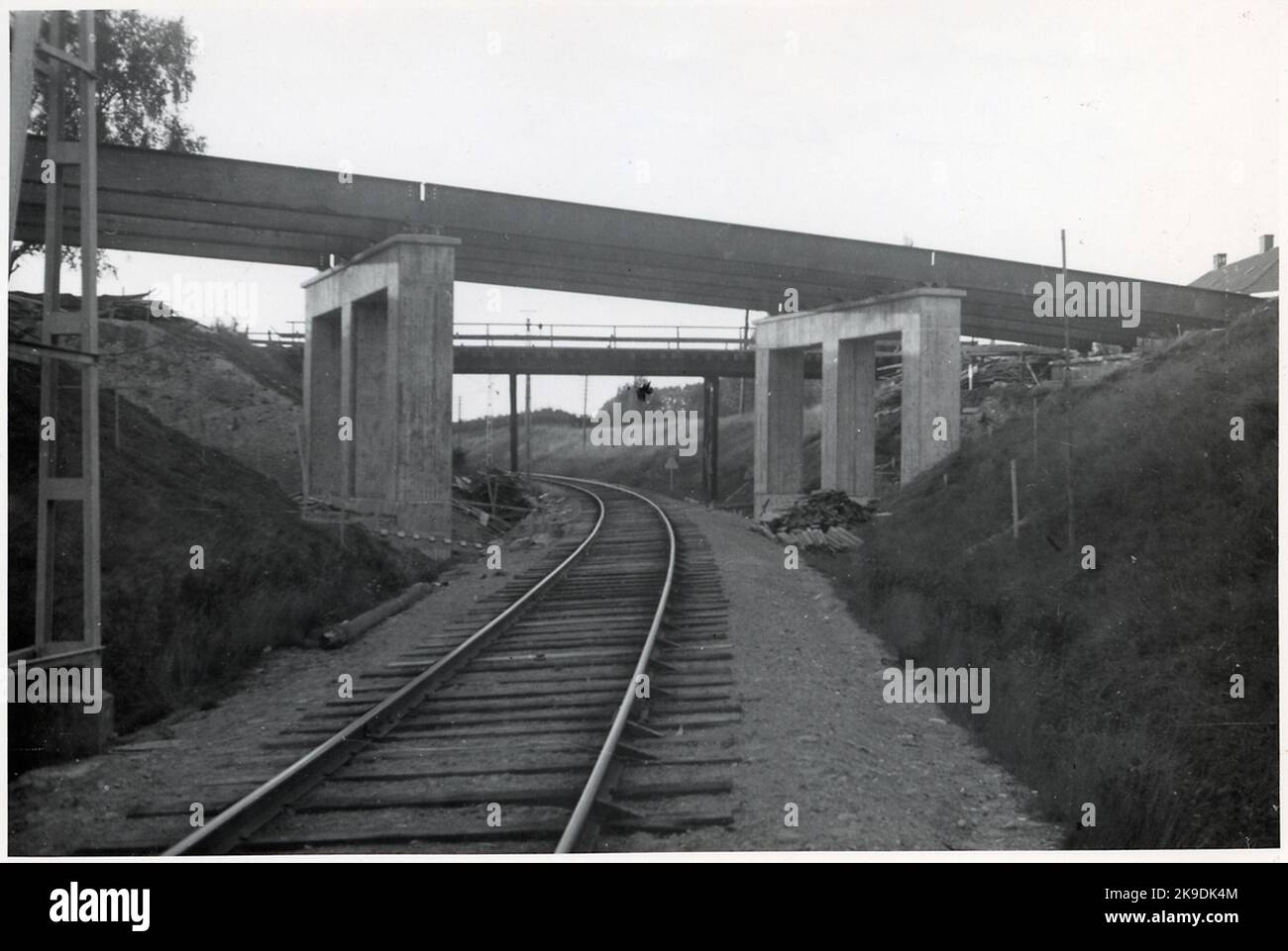 Ongoing bridge construction at Svarteborg, on the route between Dingle ...