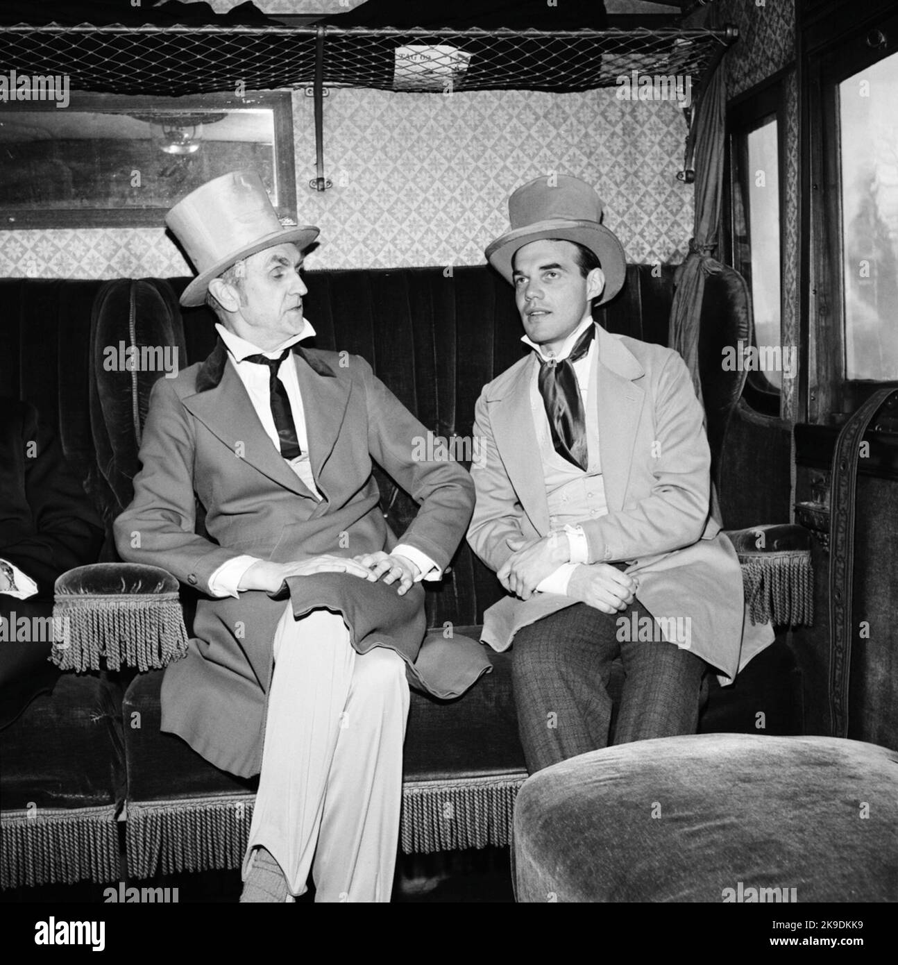 Historical train's journey from Stockholm to Gothenburg for the ...