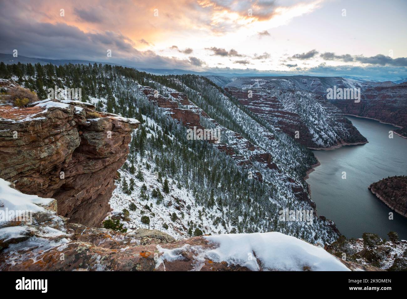 Beautiful landscapes in Flaming Gorge recreation area in winter season ...