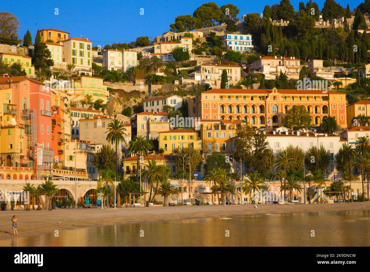 France, Cote d'Azur, Menton, skyline, Plage des Sablettes, beach Stock ...
