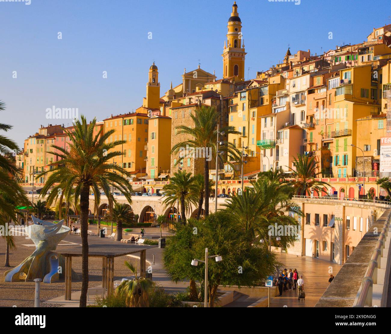 France, Cote d'Azur, Menton, skyline, Plage des Sablettes, beach Stock ...