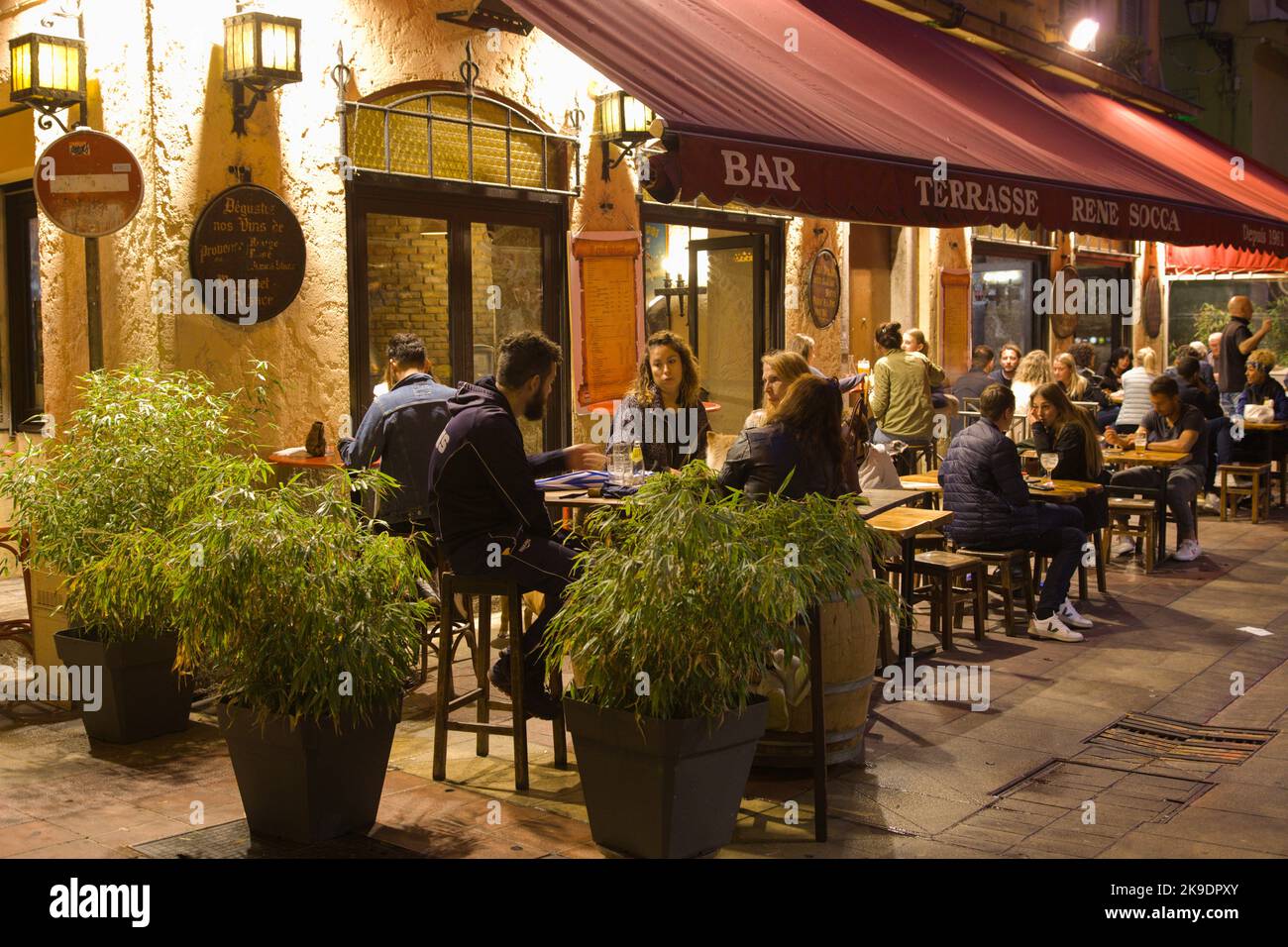 France, Cote d'Azur, Nice, cafe, restaurant, people Stock Photo - Alamy