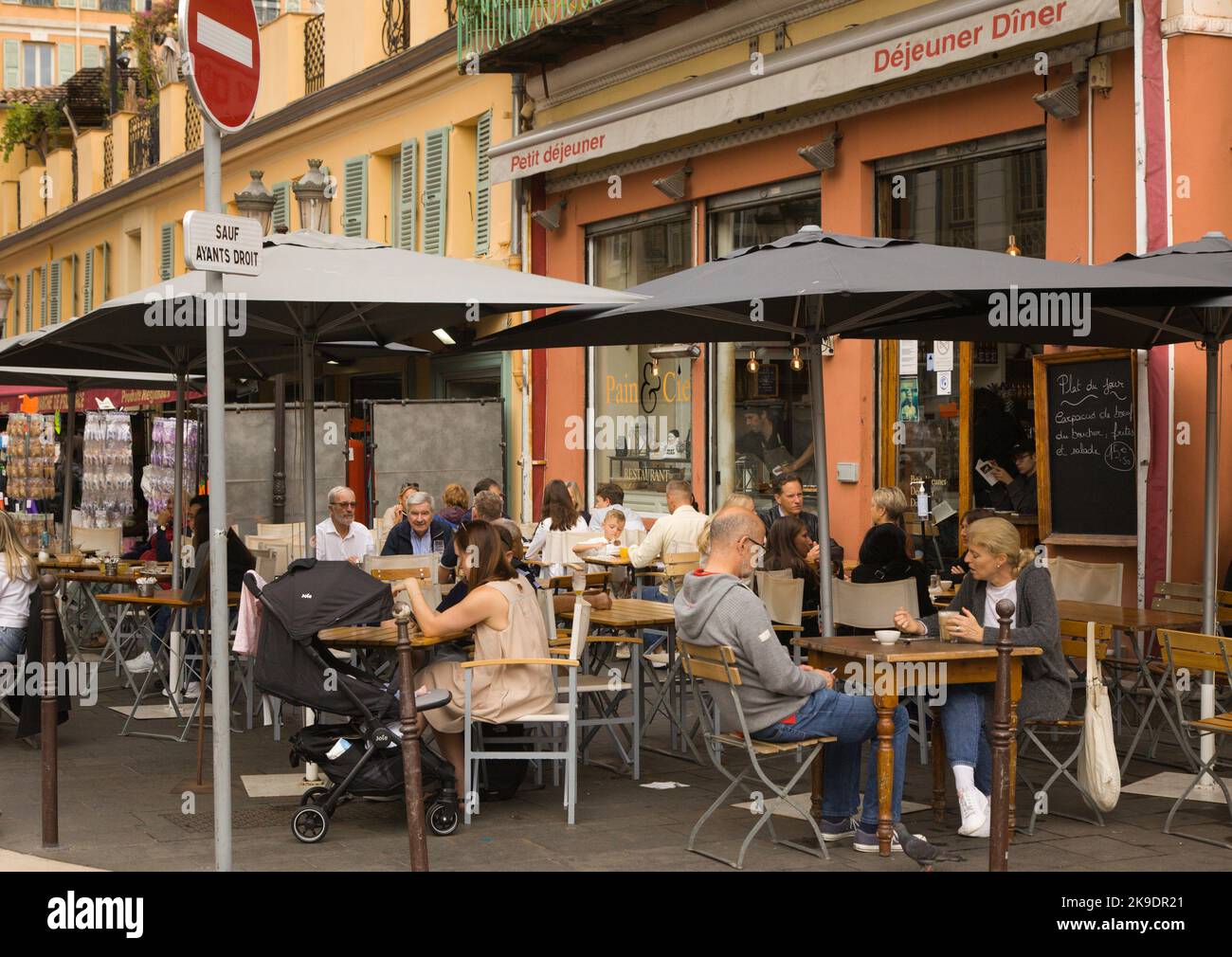 France, Cote d'Azur, Nice, cafe, restaurant, people Stock Photo - Alamy
