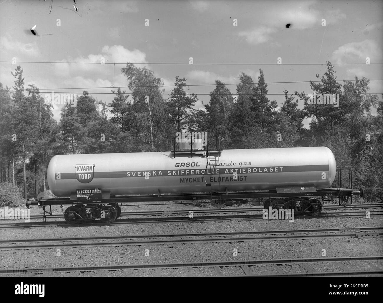 State Railways, SJ Q12B 503322, Kvarntorp. Directly Shown Swedle Oil ...