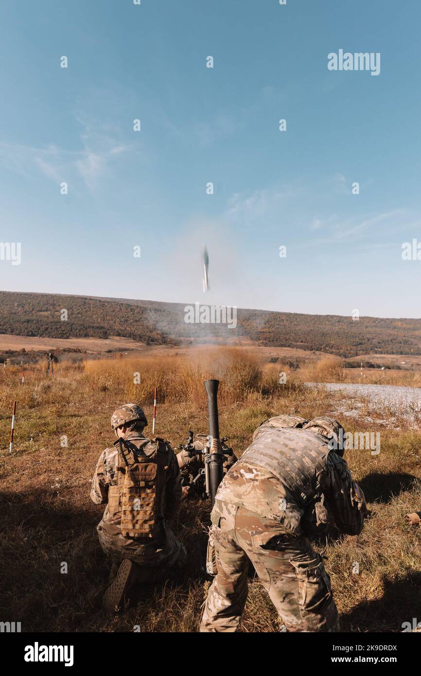U.S. Soldiers with the 1-110th Infantry Battalion, 2nd Infantry Brigade ...