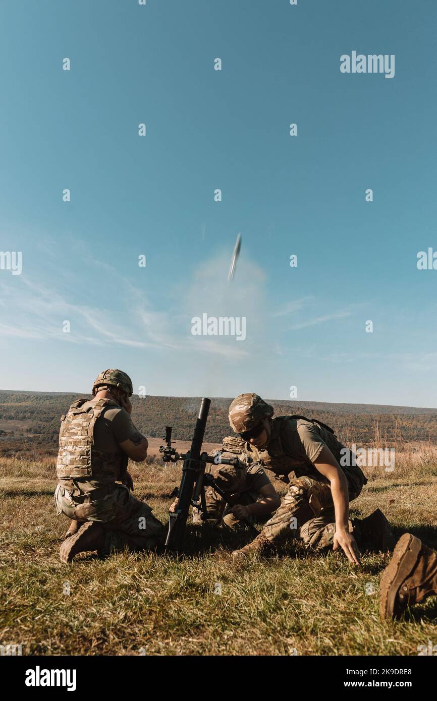 U.S. Soldiers with the 1-110th Infantry Battalion, 2nd Infantry Brigade ...