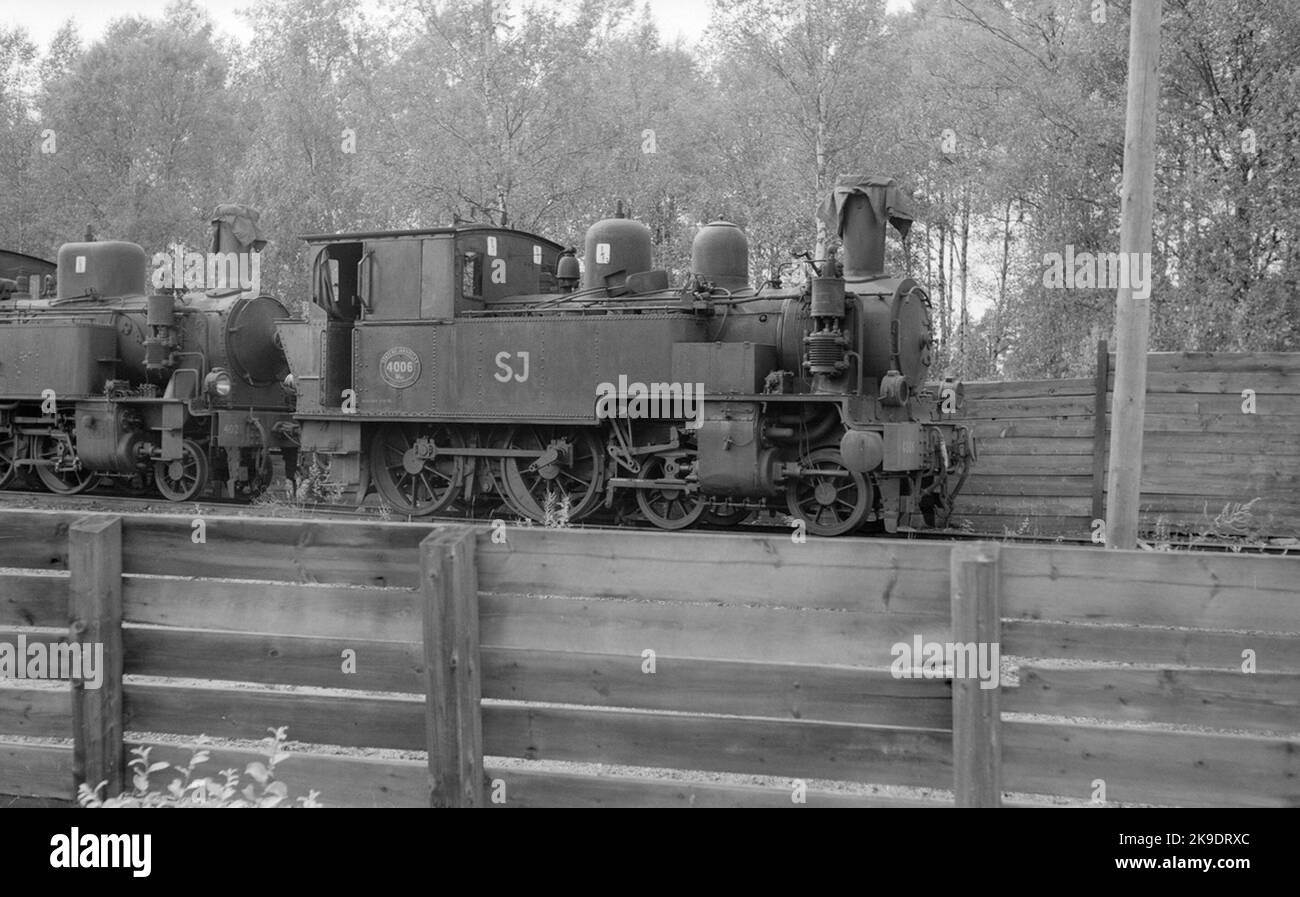 State Railways, SJ 4006 W4T. Originally Mellersta Blekinge Railway ...