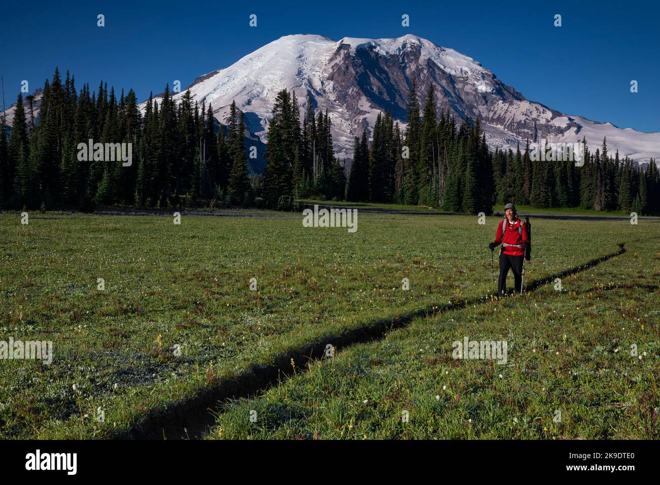 Lake eleanor trail hi-res stock photography and images - Alamy