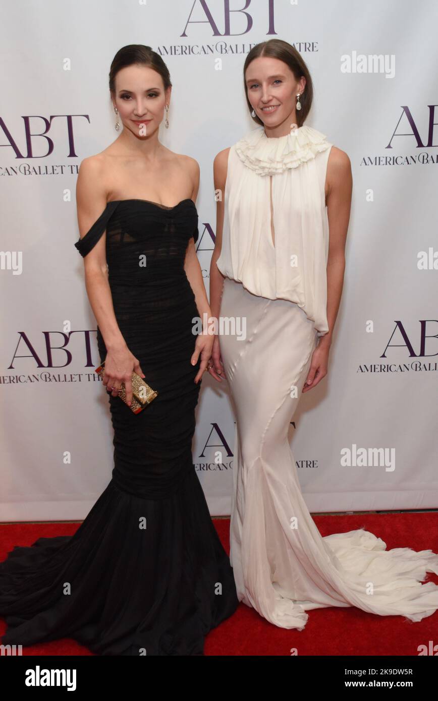 New York, USA. 27th Oct, 2022. Christine Shevchenko and Devon Teuscher ...