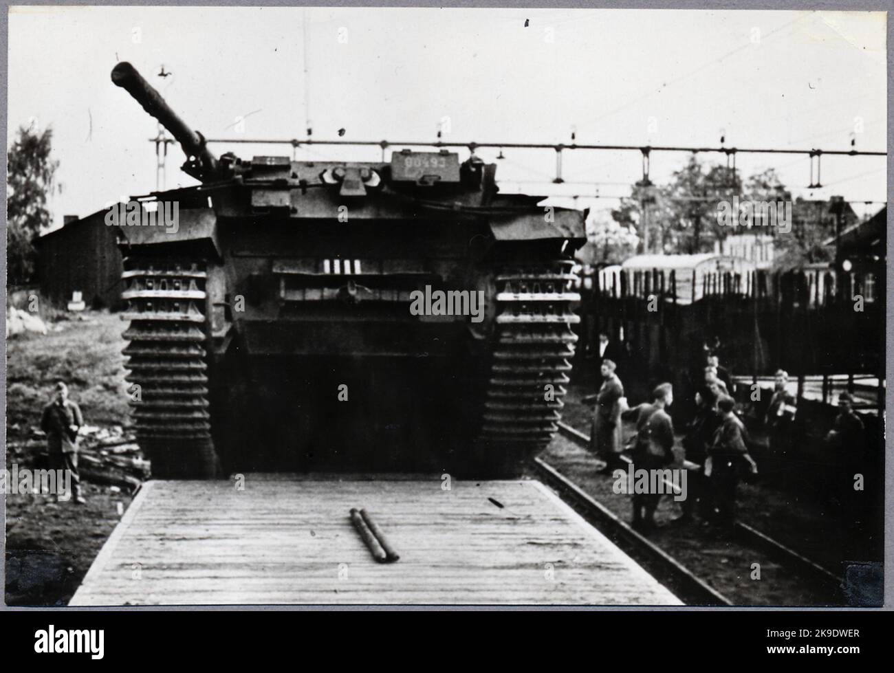 Tanks movement hi-res stock photography and images - Alamy