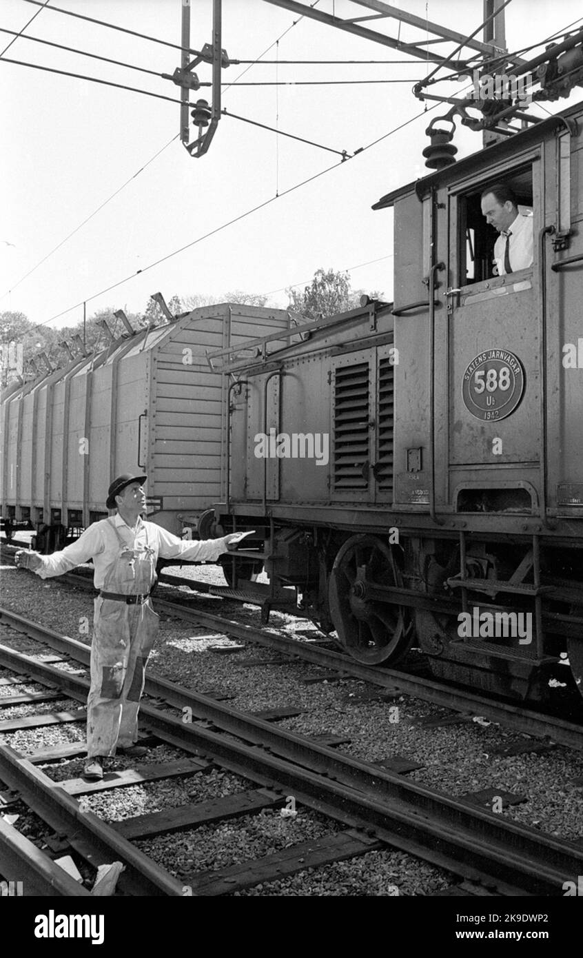The State Railways, SJ UB 588. Waste train. SST - Lövsta Stock Photo ...