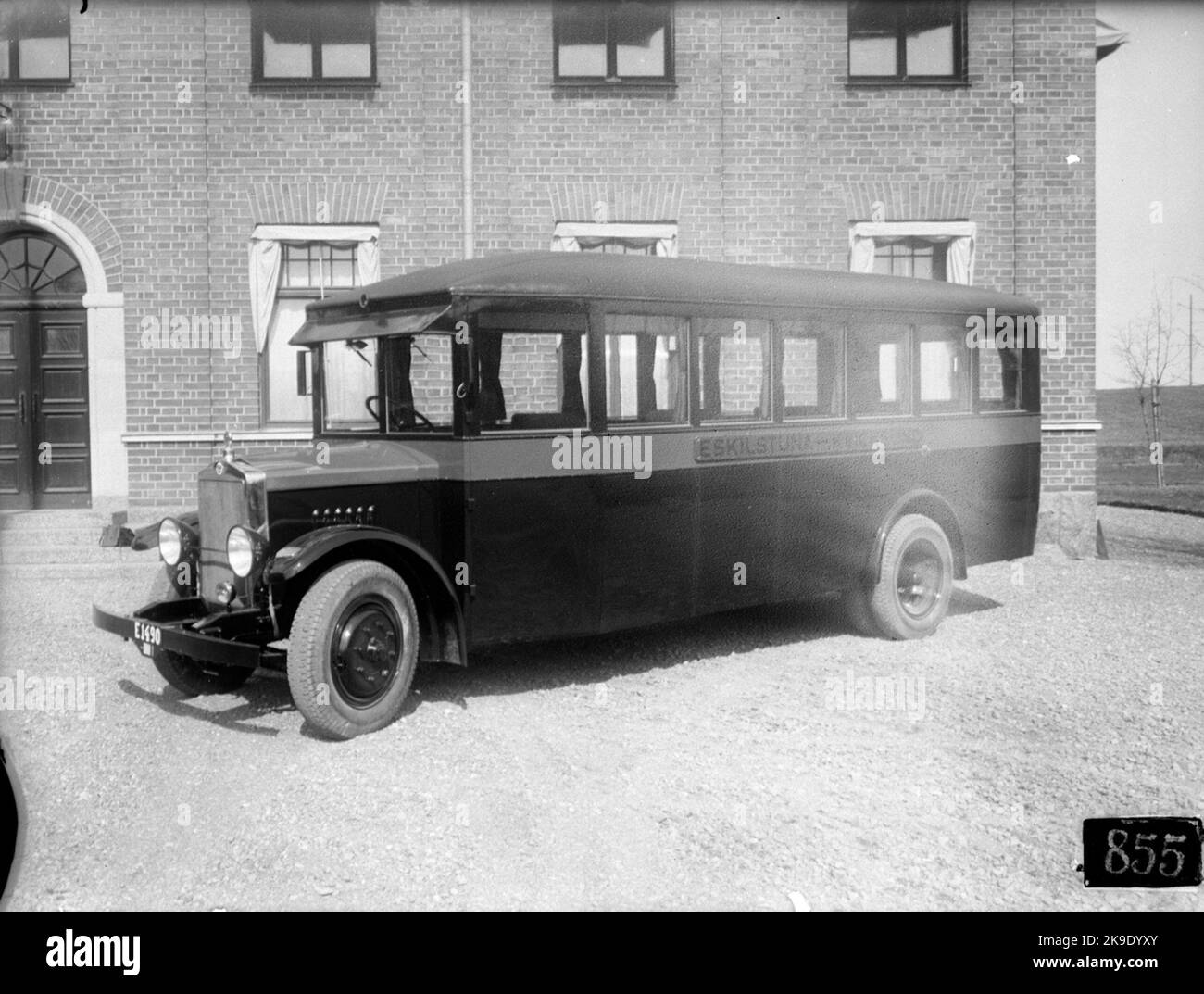 Scania bus for Oxelösund - Flen - Västmanland Railway, made at AB ...