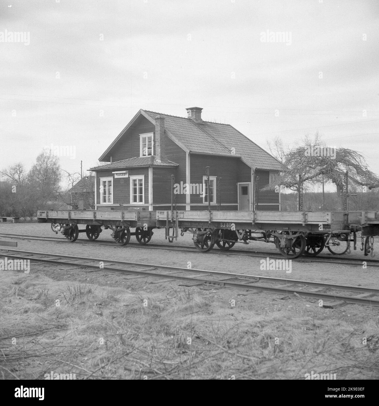 State Railways, SJ 803 Stands built in 1906. One -storey station house ...